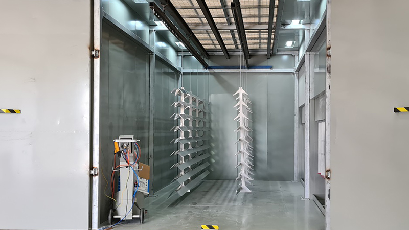 Walk-in-Powder-Spray-Booth